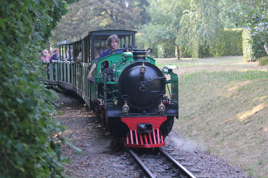 Verstehen zum Sehen - Wie Dresden hört (Jule Jäger & Melanie Eberlein) — Professur für ...